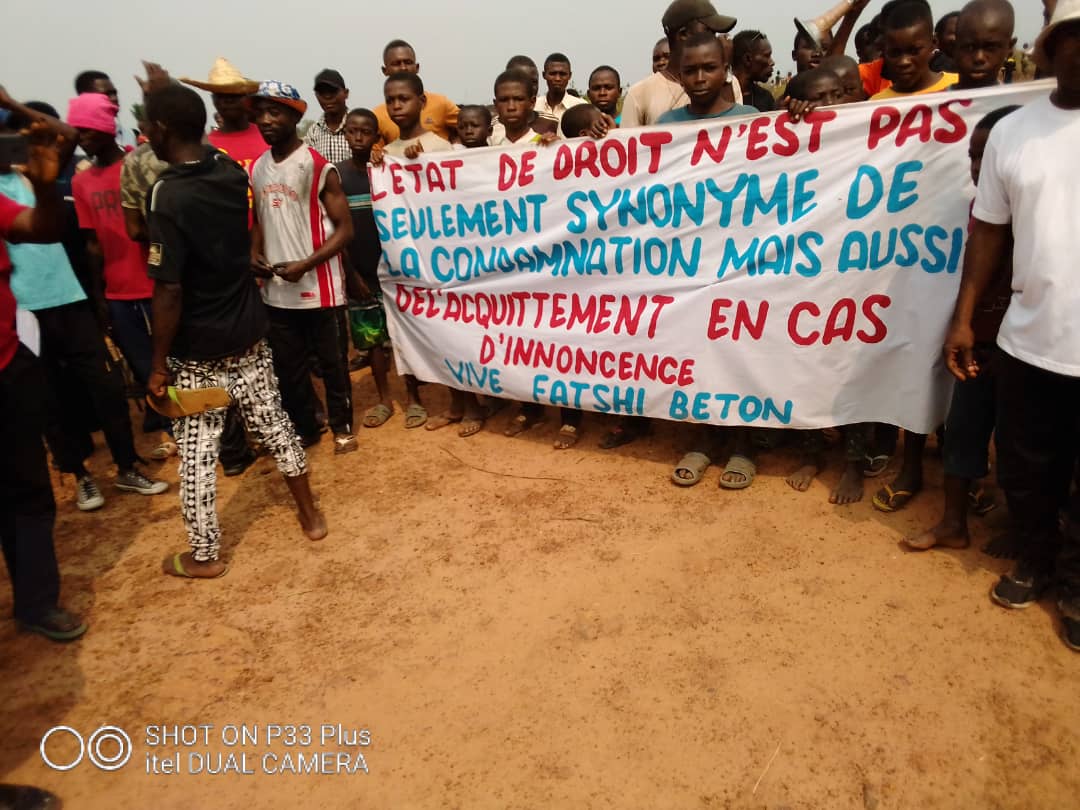 Nioki : des habitants ont marché pour saluer la libération d'Herman ...